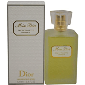 15 Best Perfumes For 60+ Year Old Woman 2025